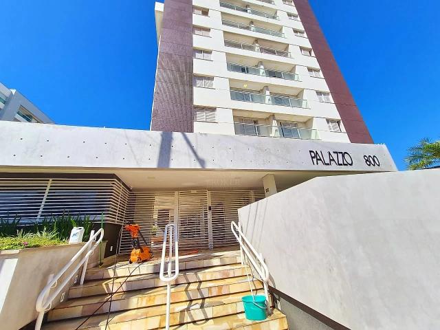 Apartamento para Aluguel com 3 quartos por R$ 3.100