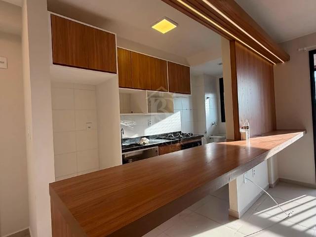 Apartamento para Aluguel com 3 quartos por R$ 3.400