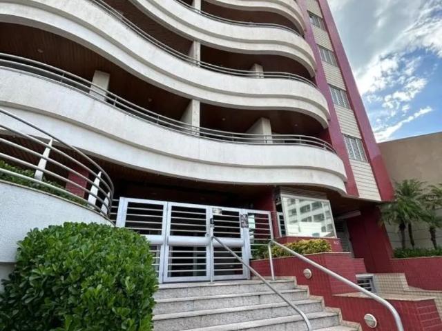Apartamento para Aluguel com 3 quartos por R$ 3.800