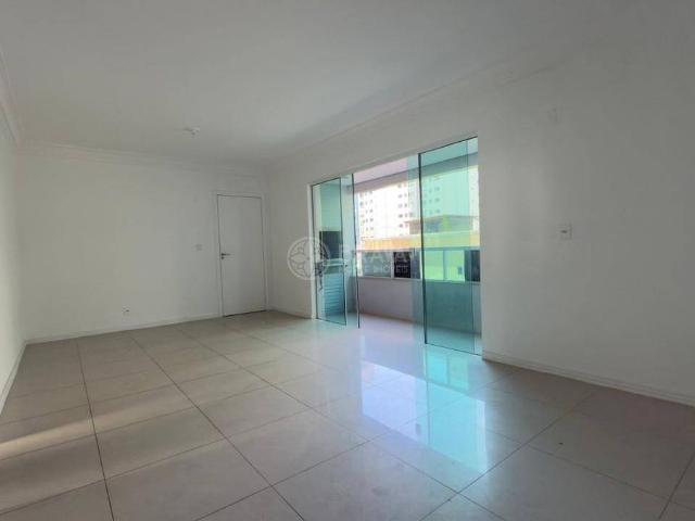 Apartamento para Aluguel com 4 quartos, 112 m² por R$ 5.950