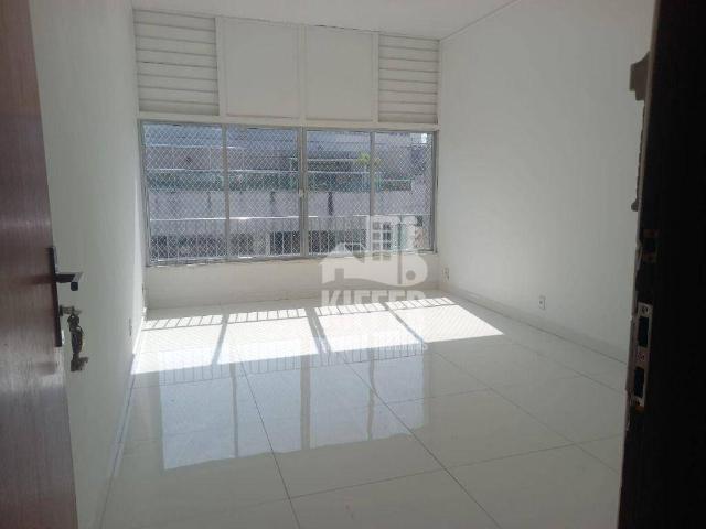 Apartamento para Aluguel com 4 quartos, 118 m² por R$ 3.500