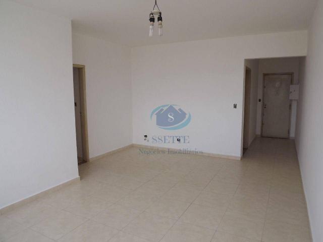 Apartamento para Aluguel com 4 quartos, 125 m² por R$ 3.735