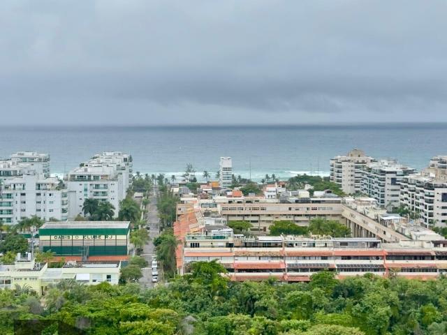 Apartamento para Aluguel com 4 quartos, 140 m² por R$ 8.000