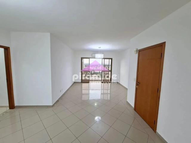 Apartamento para Aluguel com 4 quartos, 142 m² por R$ 5.500