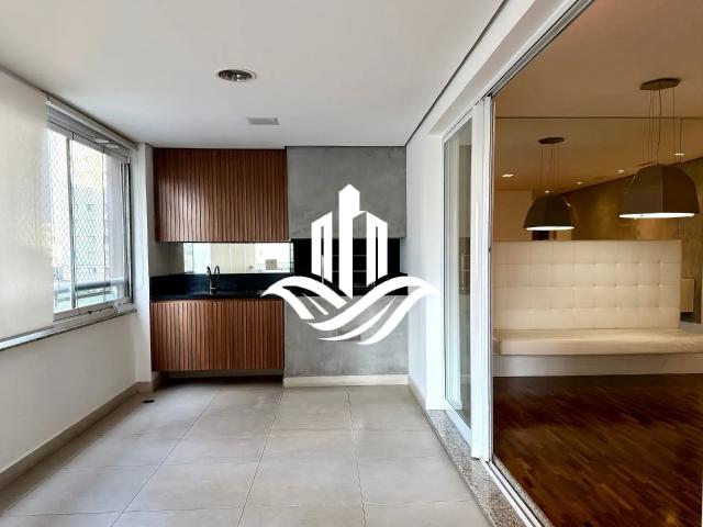 Apartamento para Aluguel com 4 quartos, 147 m² por R$ 12.000