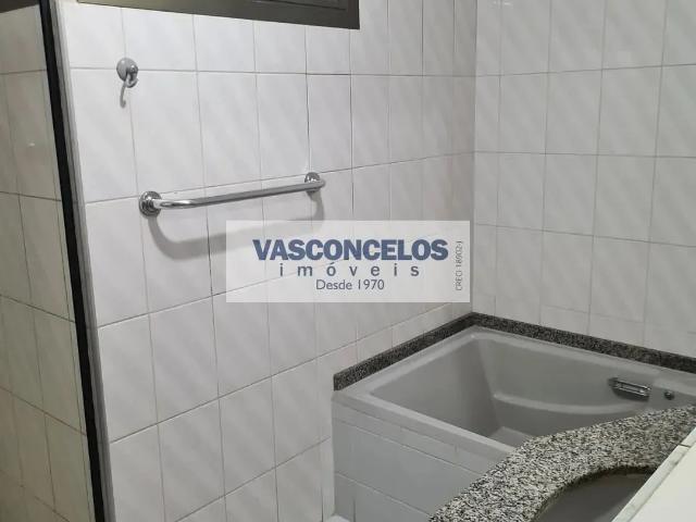 Apartamento para Aluguel com 4 quartos, 165 m² por R$ 4.500