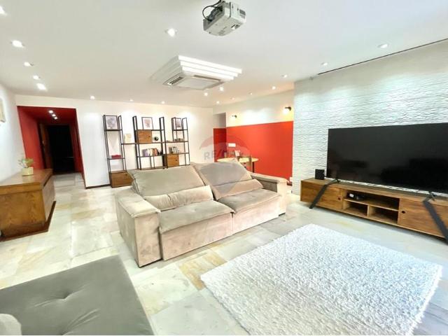 Apartamento para Aluguel com 4 quartos, 185 m² por R$ 7.000