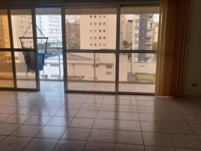Apartamento para Aluguel com 4 quartos, 214 m² por R$ 9.000