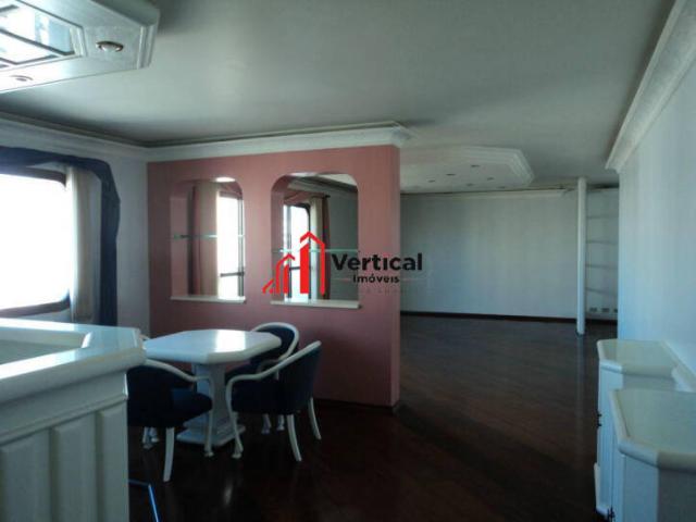 Apartamento para Aluguel com 4 quartos, 238 m² por R$ 7.000