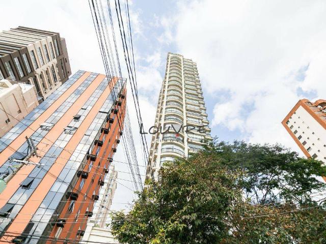Apartamento para Aluguel com 4 quartos, 240 m² por R$ 19.900