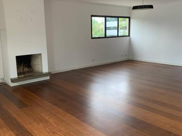 Apartamento para Aluguel com 4 quartos, 278 m² por R$ 12.010