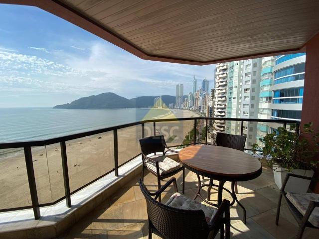 Apartamento para Aluguel com 4 quartos, 320 m² por R$ 18.000