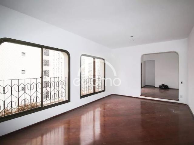 Apartamento para Aluguel com 4 quartos, 368 m² por R$ 15.000