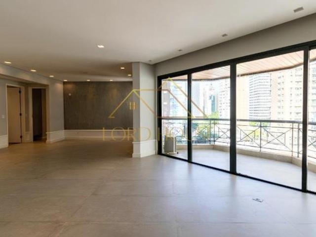 Apartamento para aluguel em Itaim Bibi