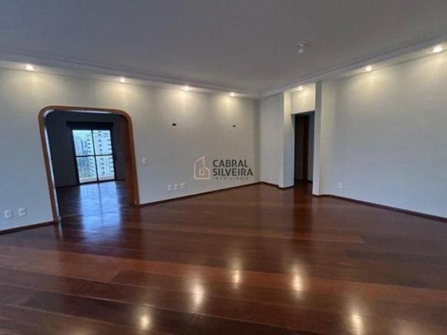 Apartamento para aluguel em Moema