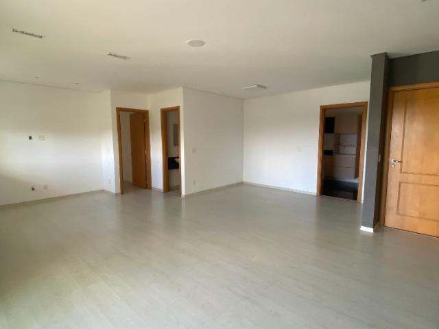 Apartamento para Aluguel em Tamboré, Santana de Parnaíba, SP