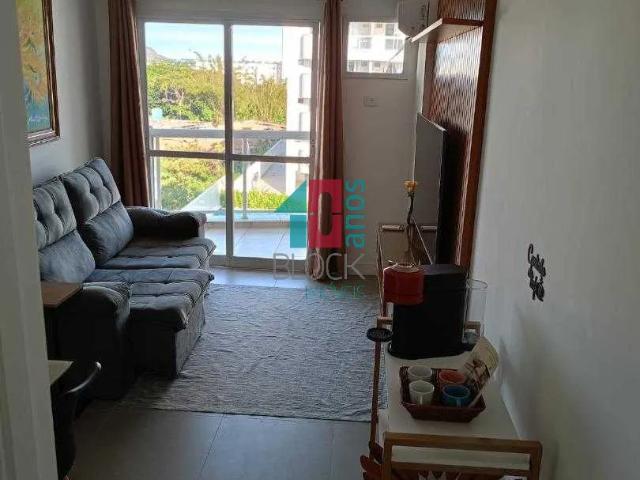 Apartamento para aluguel em Vargem Pequena com 48m²