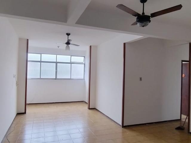 Apartamento para Aluguel por R$ 1.000