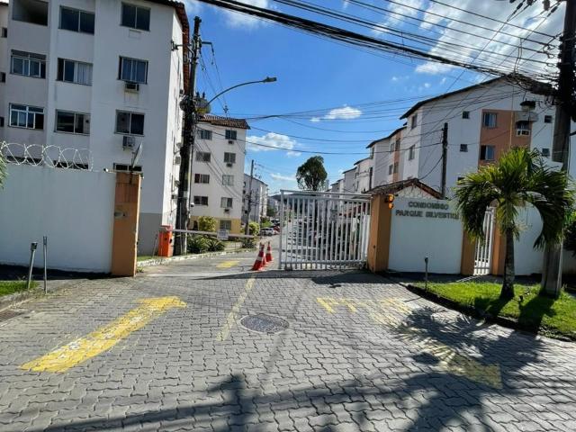 Apartamento para Aluguel por R$ 1.100