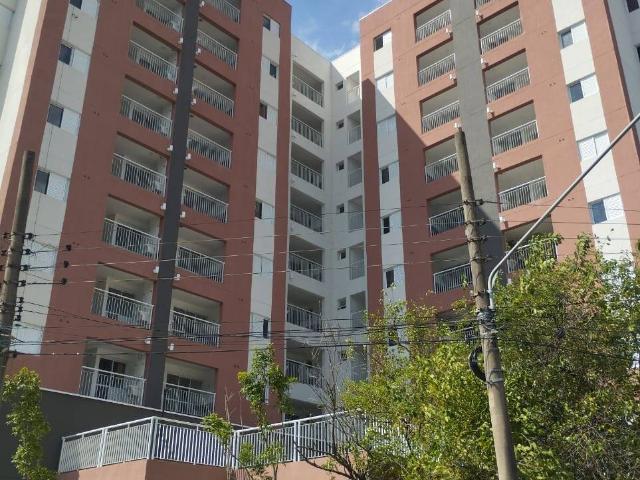 Apartamento para Aluguel por R$ 2.200
