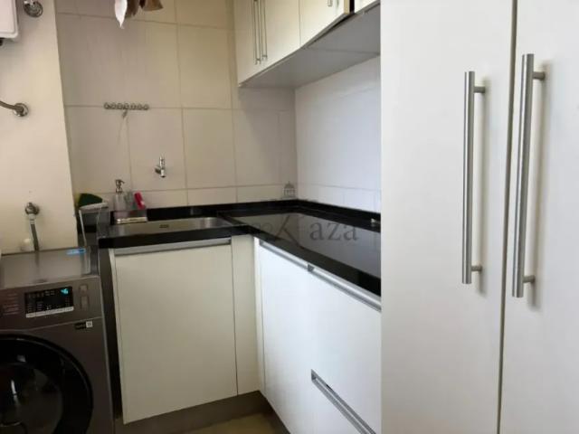 Apartamento para aluguel possui 156 metros quadrados com 3 quartos