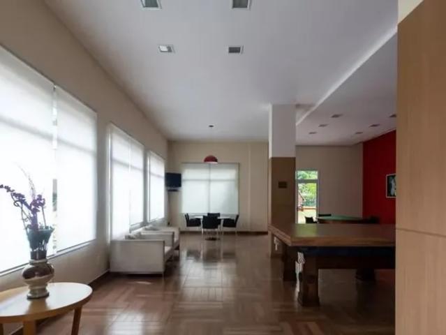 Apartamento para aluguel possui 202 metros quadrados com 4 quartos