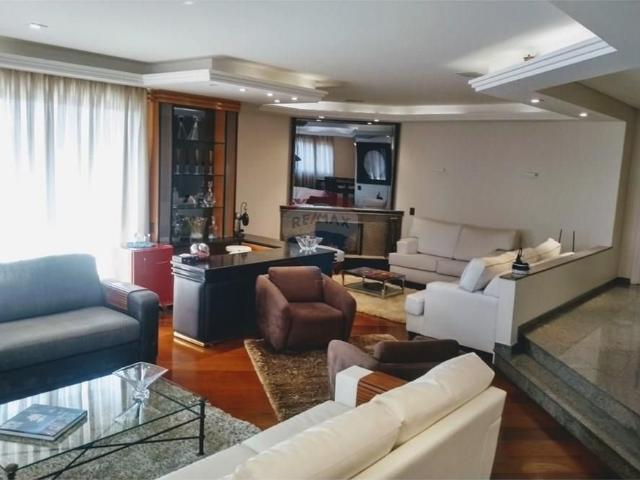 Apartamento para alugar 4 dormitórios 1 por andar próximo ao metrô Santa Cruz