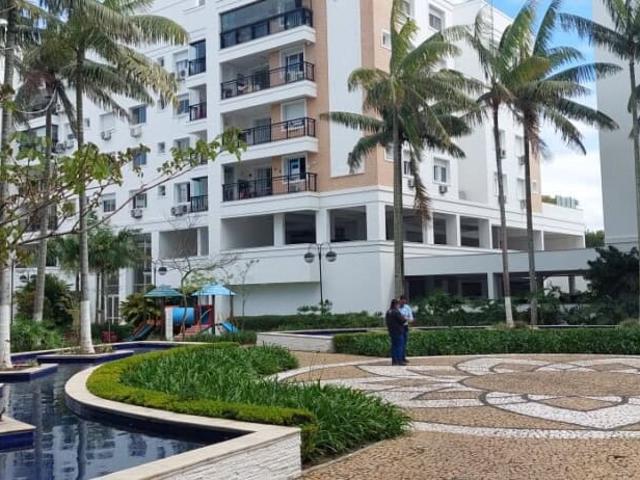 Apartamento para alugar – 03 suítes – Abraão – Florianópolis/SC
