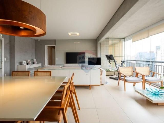 Apartamento para alugar 3 dormitórios 3 vagas no Itaim Bibi