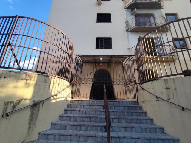Apartamento para alugar com 3 quartos no Centro, Catanduva Imobiliária Casa Verde Catanduva