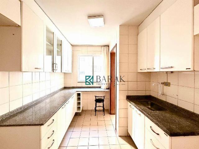 Apartamento para alugar com 3 Quartos em Vila Bosque, Maringá PR