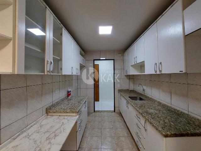Apartamento para alugar com 3 Quartos em Zona 07, Maringá PR