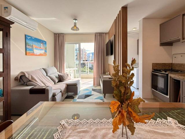 Apartamento para Alugar com 3 quartos, 2 banheiros, 1 vaga e 90m²