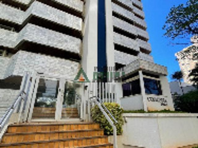 Apartamento para alugar com 3 Suítes + 1 Quarto em Centro, Londrina PR