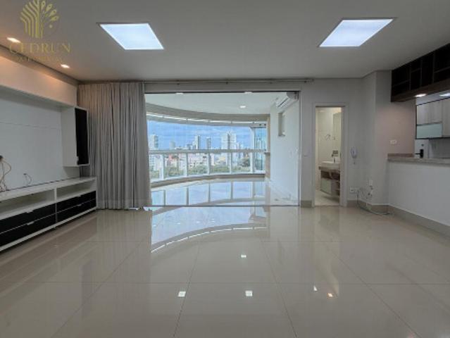Apartamento para alugar com 3 Suítes em Zona 07, Maringá PR