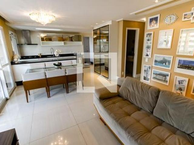 Apartamento para alugar com 109m², 2 quartos e 2 vagas