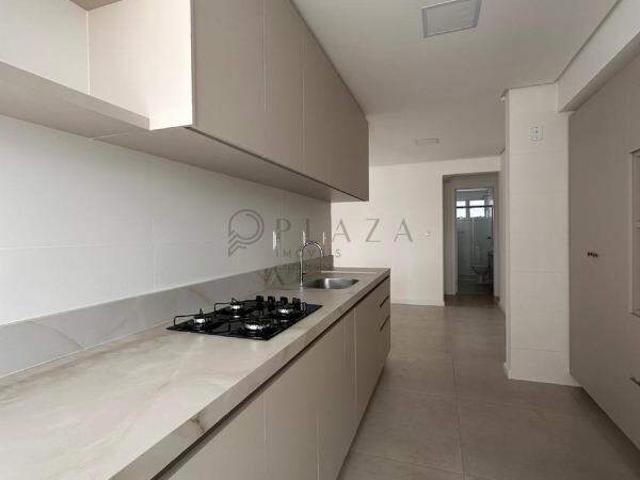 Apartamento para alugar com 115m², 3 quartos e 2 vagas