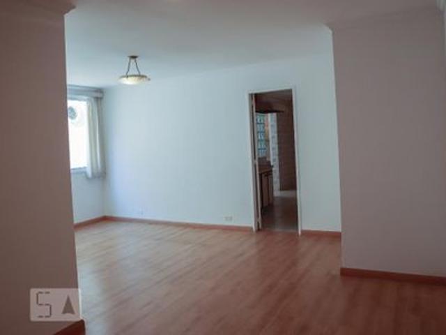 Apartamento para alugar com 117m², 3 quartos e 1 vaga