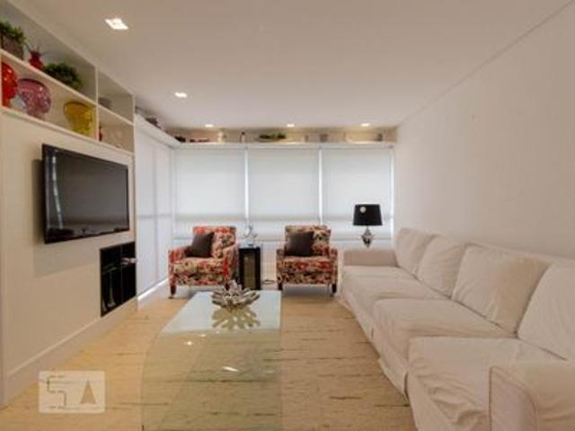 Apartamento para alugar com 118m², 2 quartos e 2 vagas