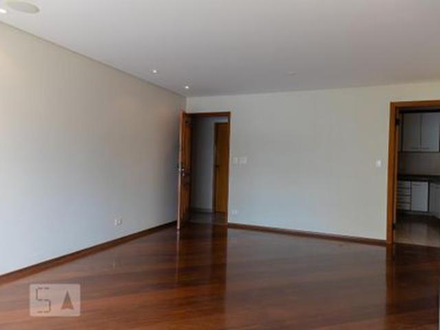 Apartamento para alugar com 118m², 3 quartos e 2 vagas