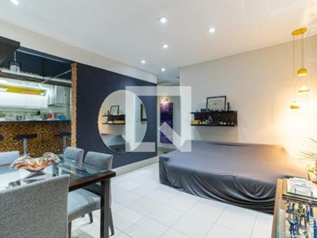 Apartamento para alugar com 110m², 3 quartos e sem vaga