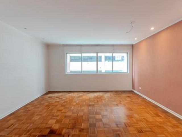 Apartamento para alugar com 112m², 4 quartos e 1 vaga