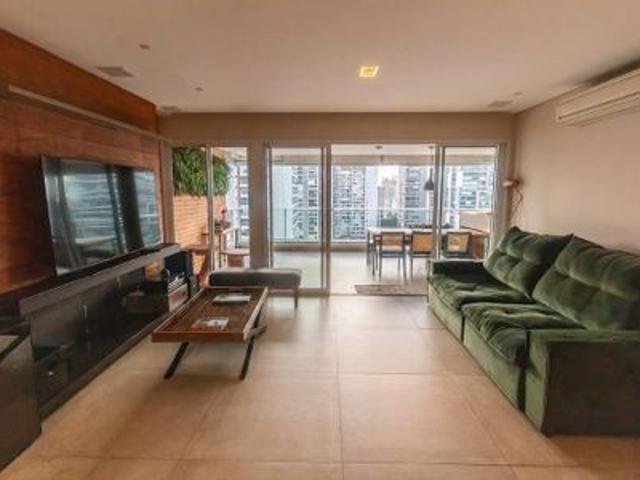 Apartamento para alugar com 124m², 2 quartos e 2 vagas