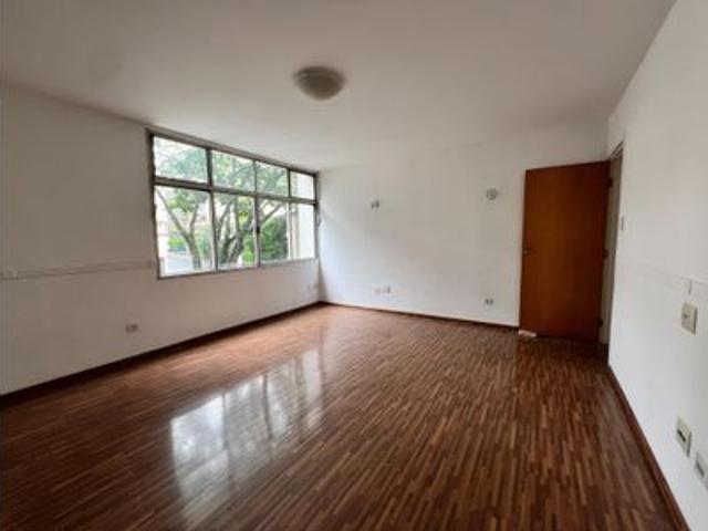 Apartamento para alugar com 125m², 3 quartos e 1 vaga