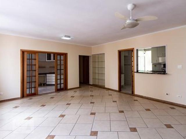 Apartamento para alugar com 125m², 3 quartos e 1 vaga