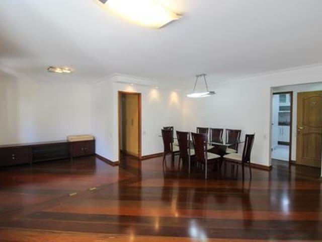 Apartamento para alugar com 127m², 3 quartos e 3 vagas