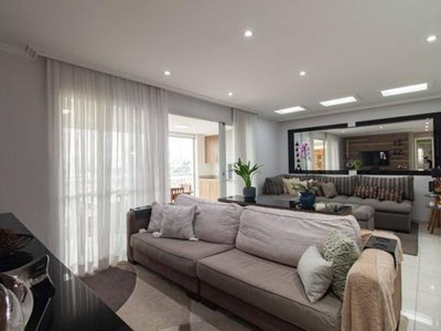 Apartamento para alugar com 129m², 4 quartos e 2 vagas