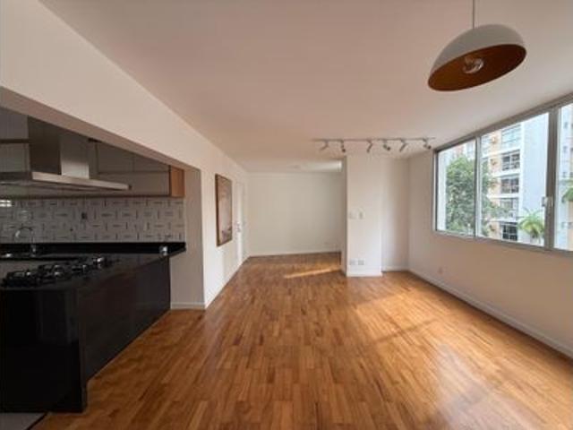 Apartamento para alugar com 129m², 3 quartos e 1 vaga