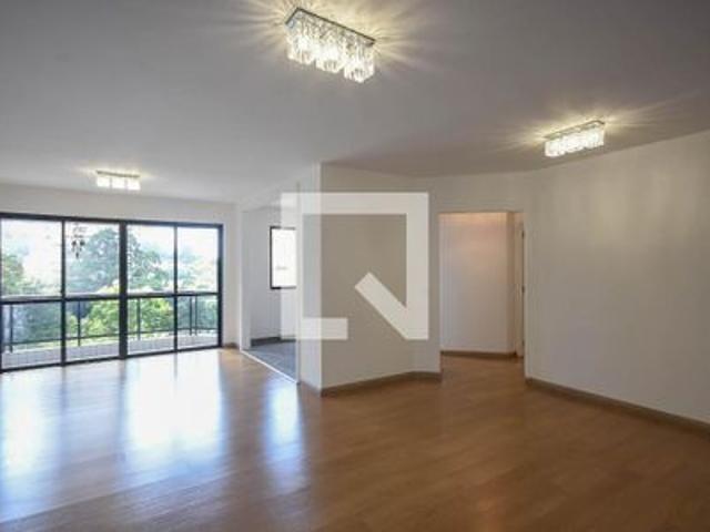 Apartamento para alugar com 121m², 3 quartos e 2 vagas