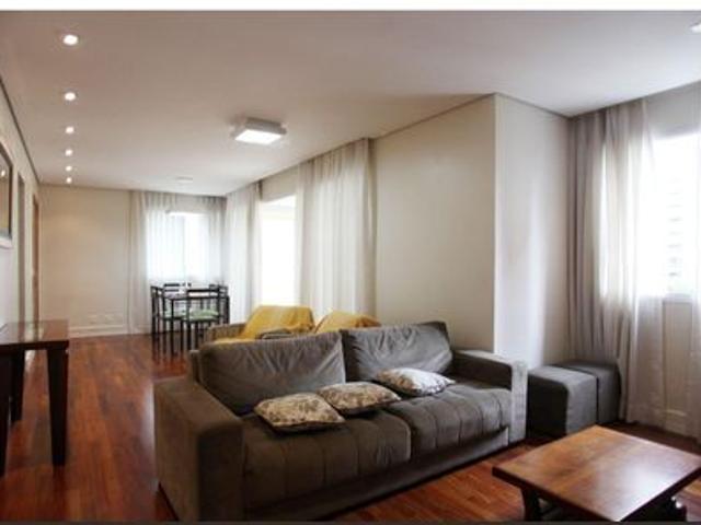 Apartamento para alugar com 121m², 3 quartos e 3 vagas